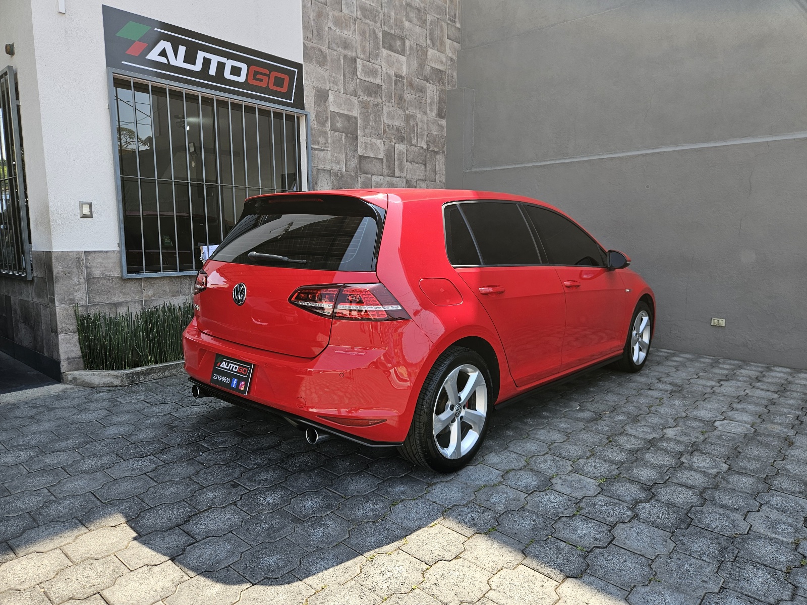 VOLKSWAGEN GOLF GTI 2016 – AutoGo